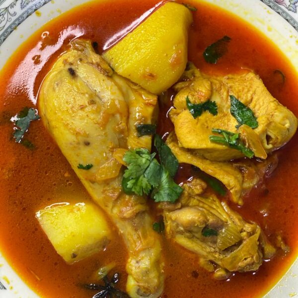 Delicious Pakistani Chicken Salan: Chicken Curry Recipe